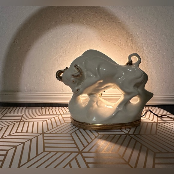 Vintage | Other | Vintage White Charging Bull Ceramic Lamp Nightlight ...
